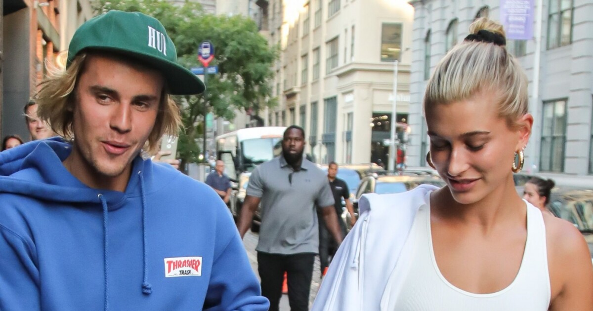 A moda dos anos 2000 em 10 looks de famosas para te inspirar a entrar ...