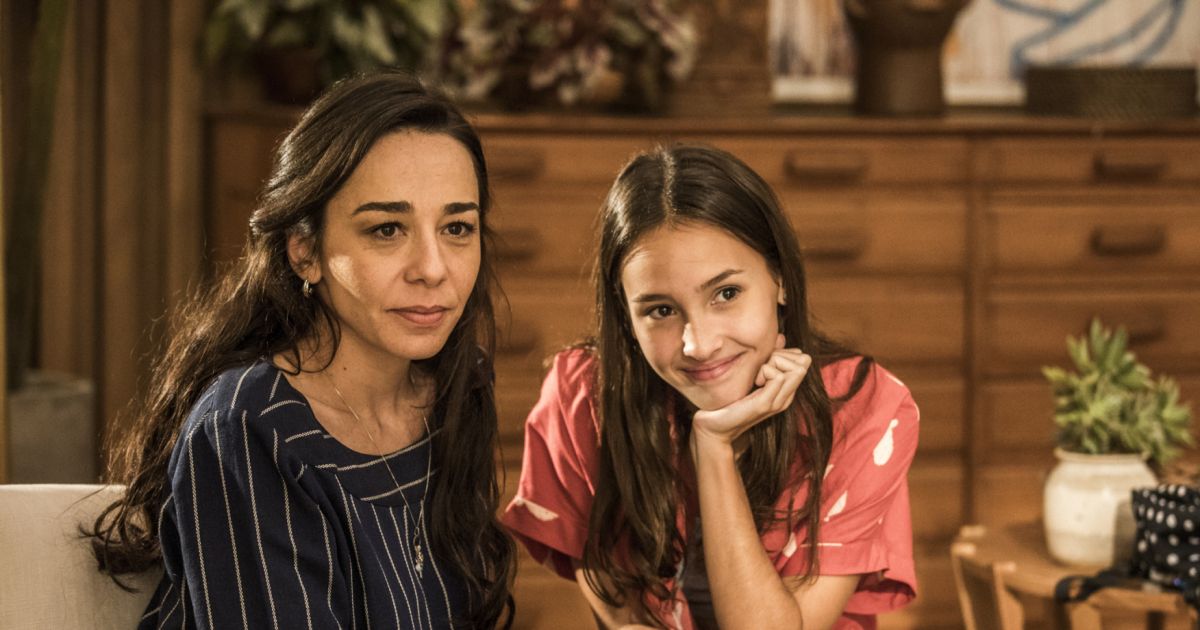 Natália (Clarissa Kiste) – irmã de Vitória (Taís Araujo) e mãe de Carol ...