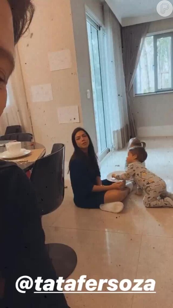 Vídeo: Michel Teló se declara para Thais Fersoza em aniversário de 36 ... Vídeo: Michel Teló se declara para Thais Fersoza em aniversário de 36 ...