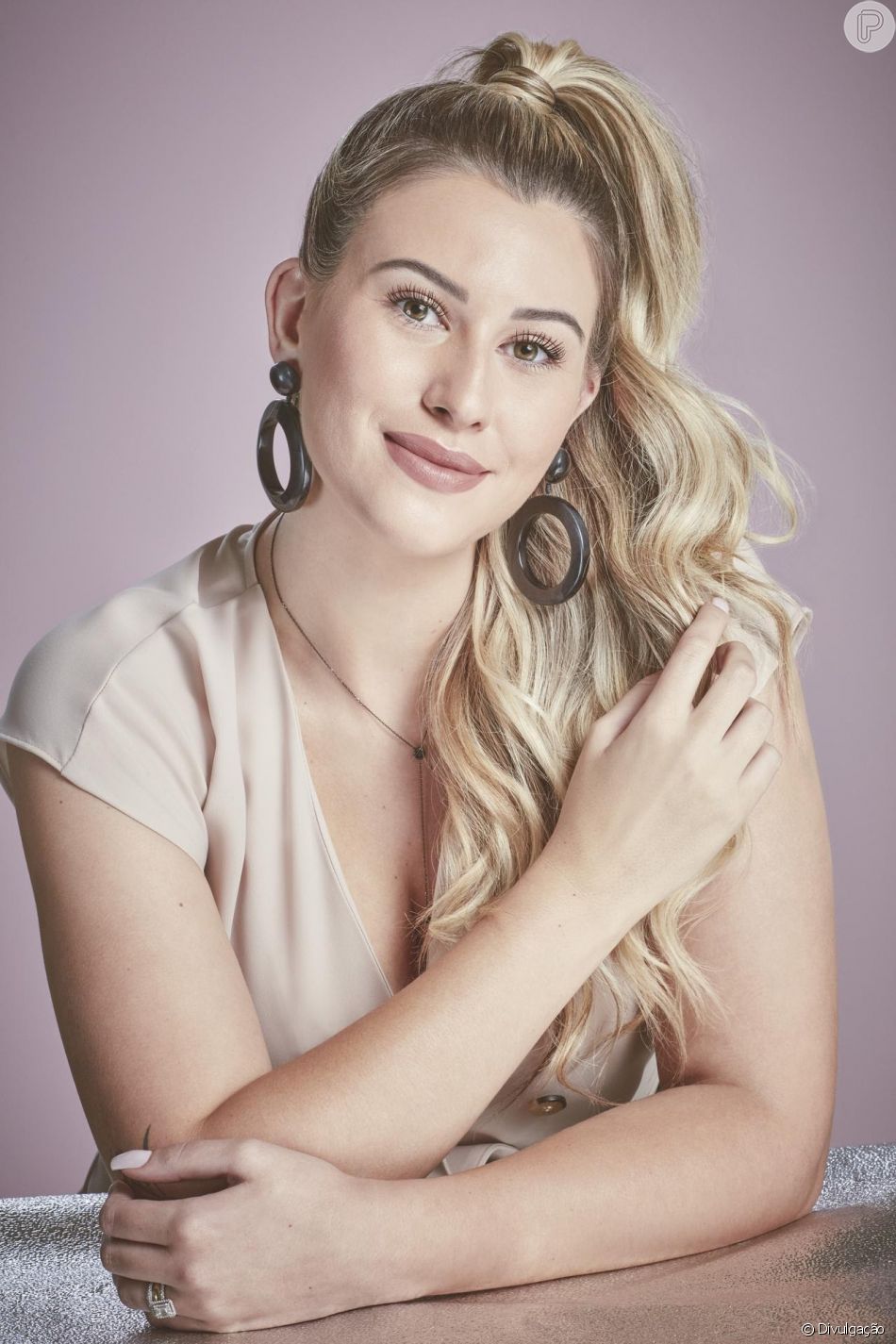 Niina Secrets ficou conhecida por compartilhar dicas e experiências em ...