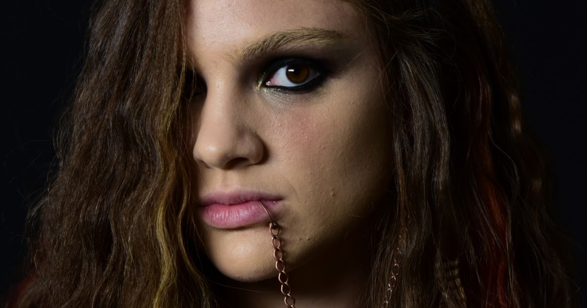 Novela 'Gênesis': Ló (Emilio Orciollo Netto) e Ayla (Elisa Pinheiro ...