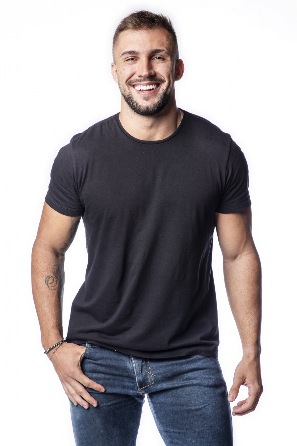 Foto: Ex-BBB Arthur animou fãs com troca de elogios com Aline Riscado ...