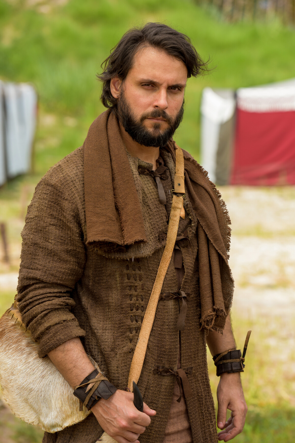 Foto: Rúben (Felipe Cunha) se sente humilhado por Bila (Patricia França ...