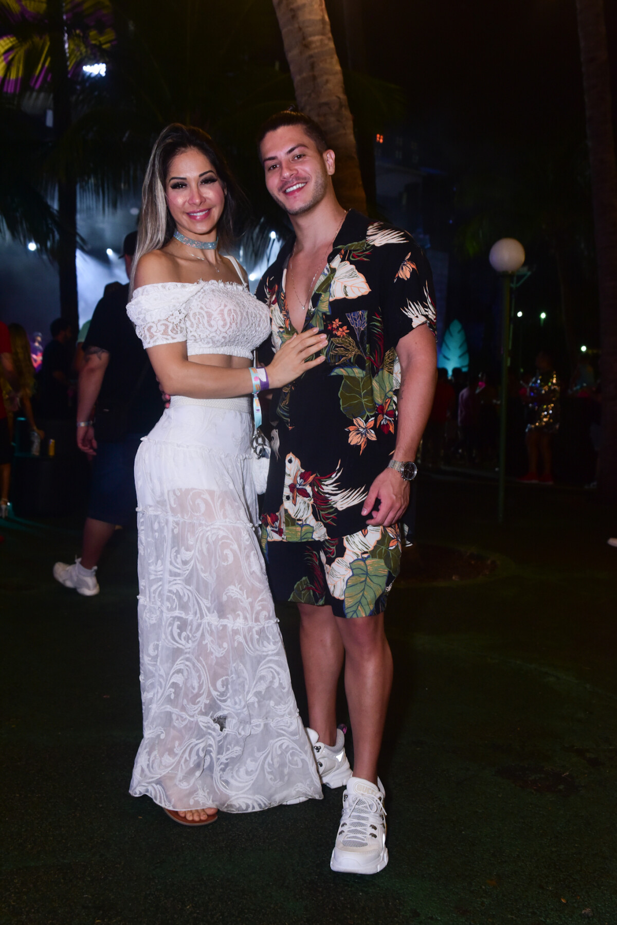 Foto: Mayra Cardi reatou relação com Arthur Aguiar e curtiu festa com o ...