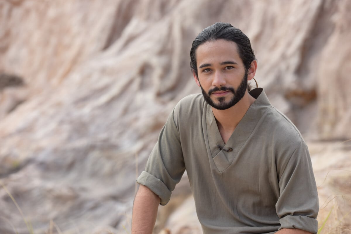 Foto: Novela 'Reis': Samuel (Rafael Gevú) é filho de Elcana (Fernando ...