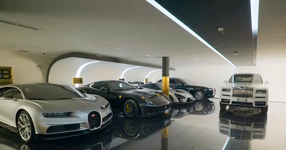 Cristiano Ronaldo possui uma garagem milionária - Purepeople