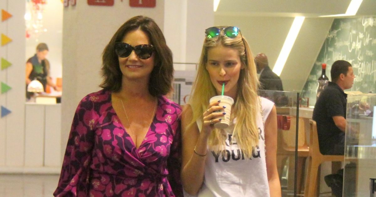 Yasmin Brunet é filha da também modelo Luiza Brunet e já foi casada com ...