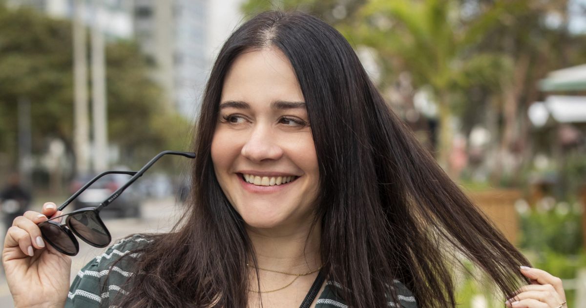 Guida (Alessandra Negrini) decide retornar ao Rio ao descobrir que ...