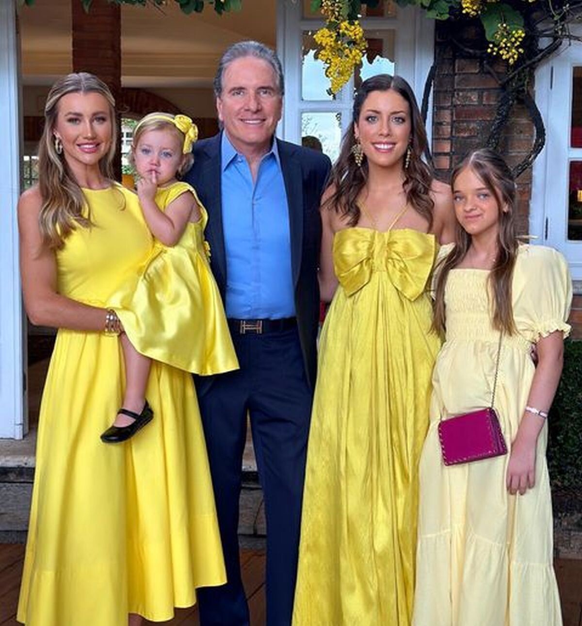 Foto: Roberto Justus com a mulher e as filhas Vicky, Rafaella e Fabiana ...