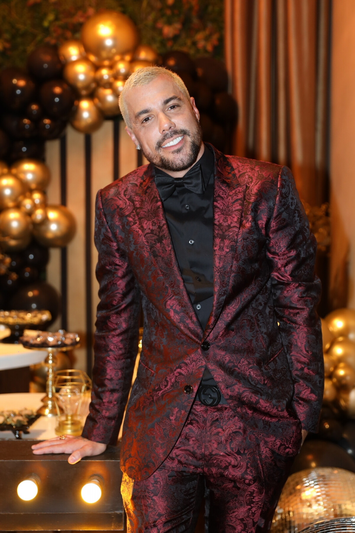 Foto: Lipe Ribeiro e a namorada, Dressa Castorino, voltaram a se ...