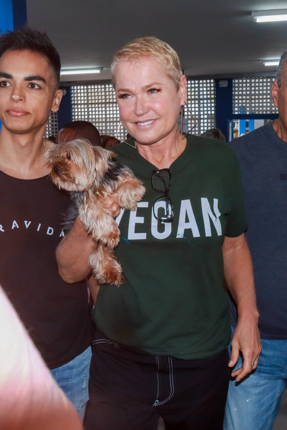 Foto: Xuxa Meneghel aproveitou para realizar um procedimento de ...