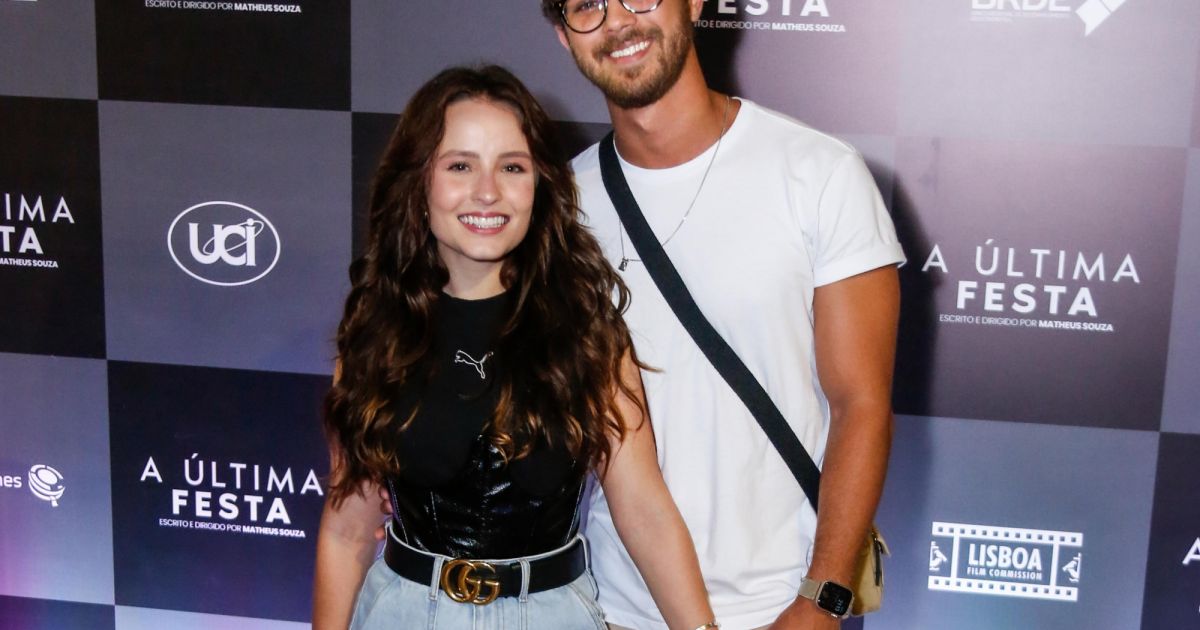Larissa Manoela e André Luiz Frambach estão juntos há 6 meses e são ...