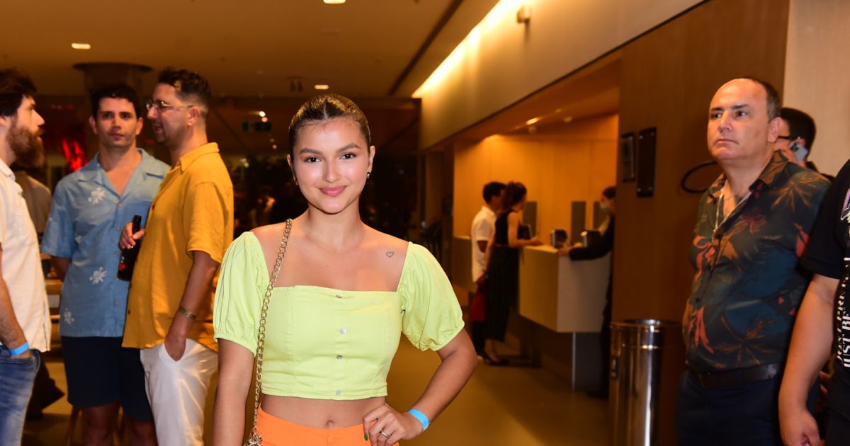 Bárbara Maia foi à pré-estreia do filme 'Desapega!' - Purepeople