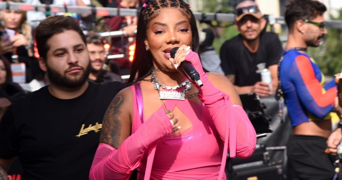 Bloco de Ludmilla arrastou multidão no Centro do Rio de Janeiro ...