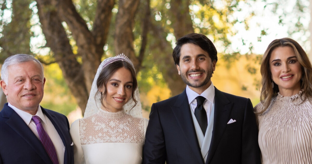 Vestido de noiva Dior, tiara de diamantes e mais: o casamento de luxo ...