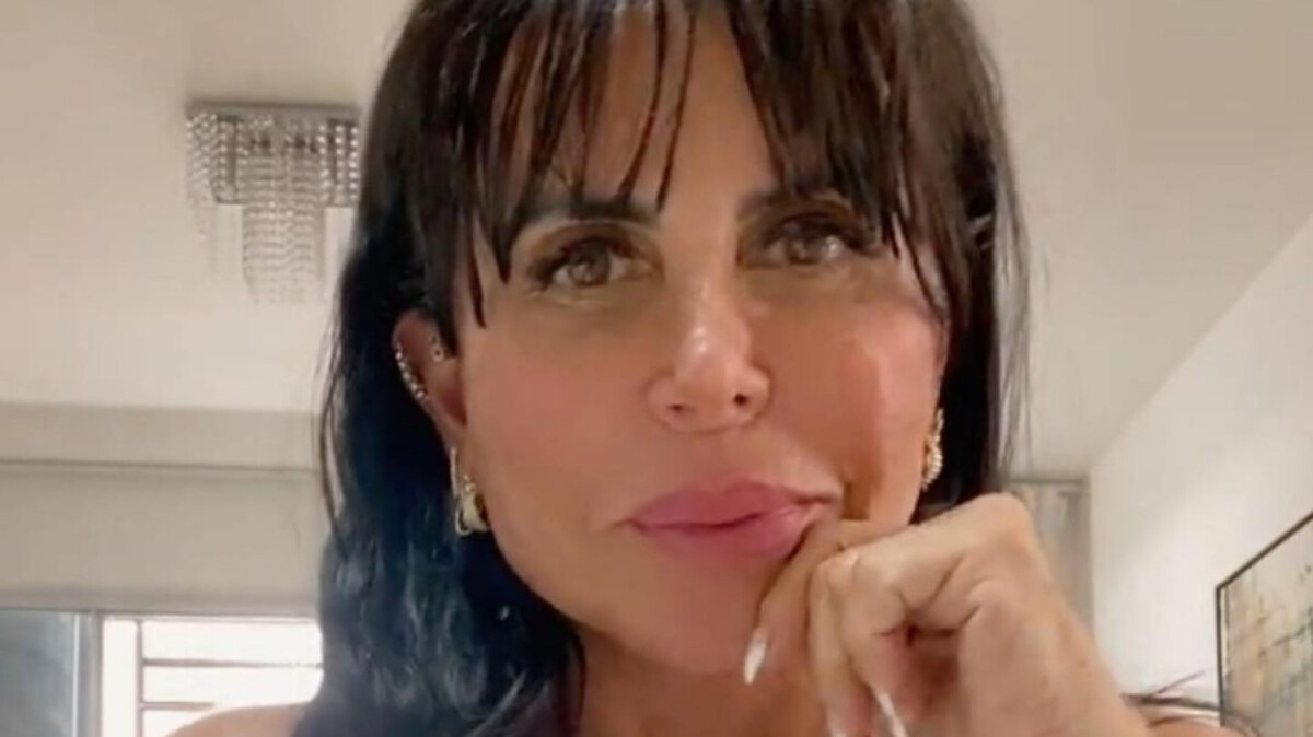 Foto: Gretchen não leva desaforo para casa - Purepeople