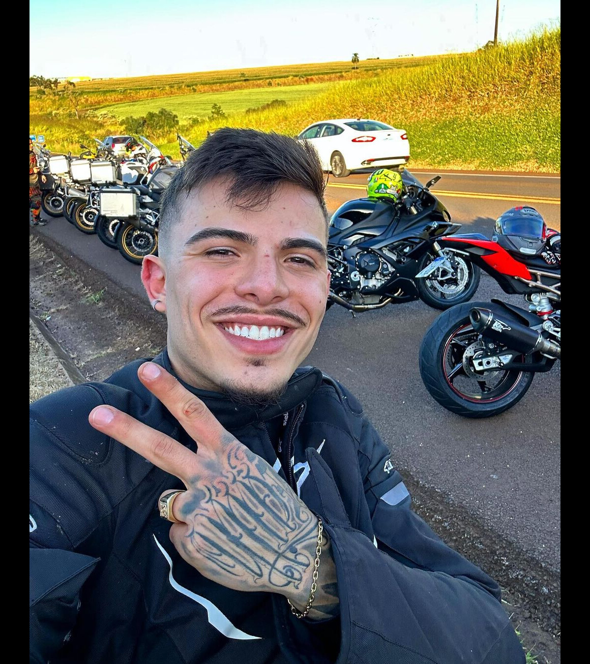 Foto: Thomaz Costa afirma ter fotos e vídeos que provam sua inocência e ...