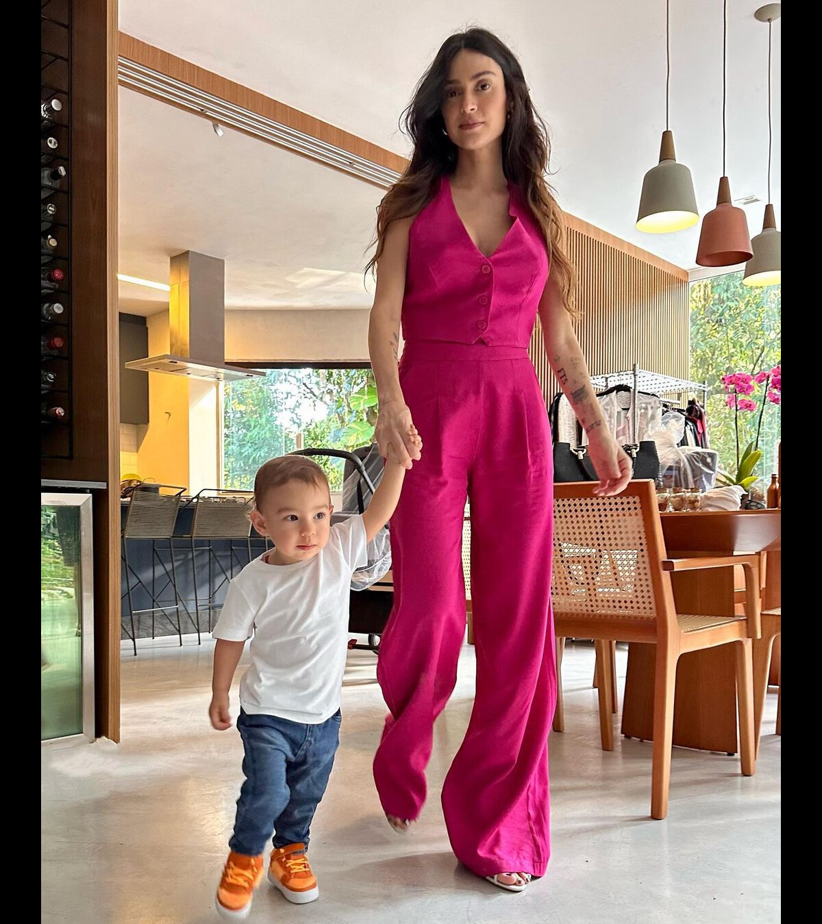 Foto: Mãe de dois, Thaila Ayala ostentou o físico sequinho após dar à ...