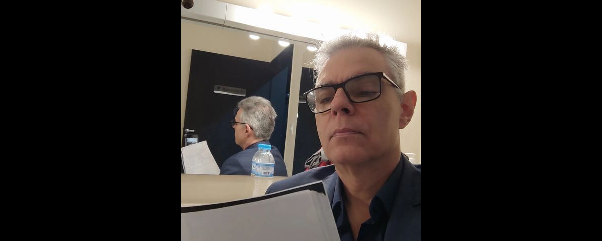 Foto: Nizo Neto trabalha como ator e humorista igual ao pai Chico ...