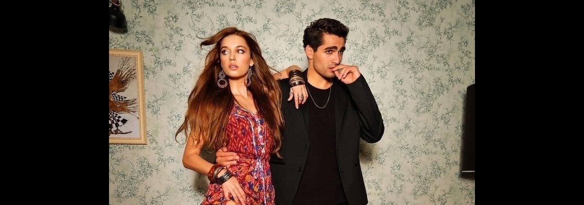 Foto: Afra Saraçoğlu e Mert Ramazan Demir, ambos de 25 anos, vivem os ...