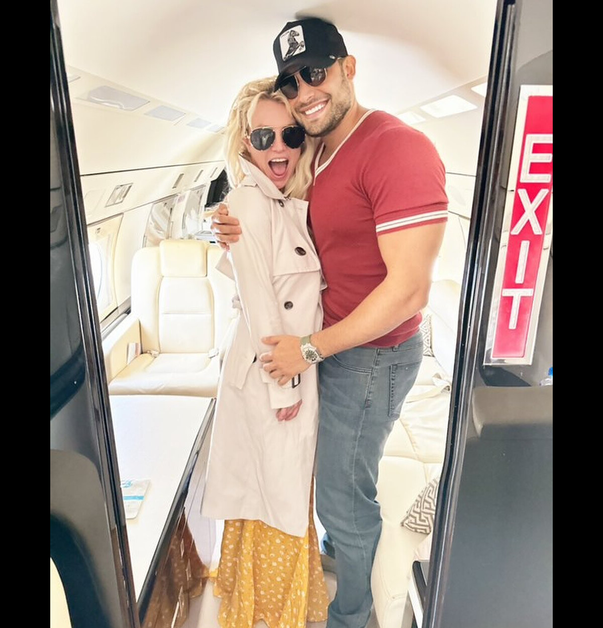 Foto: Sam Asghari já teria sido flagrado por paparazzi com marcas de ...