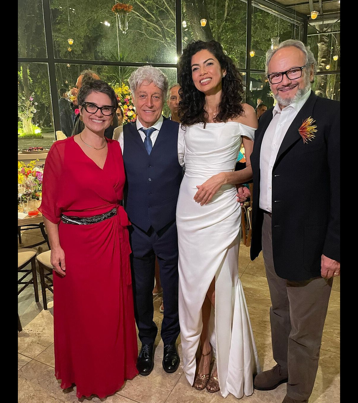 Foto: Casamento de Caco Barcellos e Carla Tilley teve a presença de ...