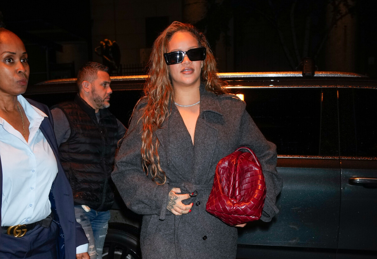 Foto: O honey hair é cor tendência para 2024: a cantora Rihanna aderiu ...