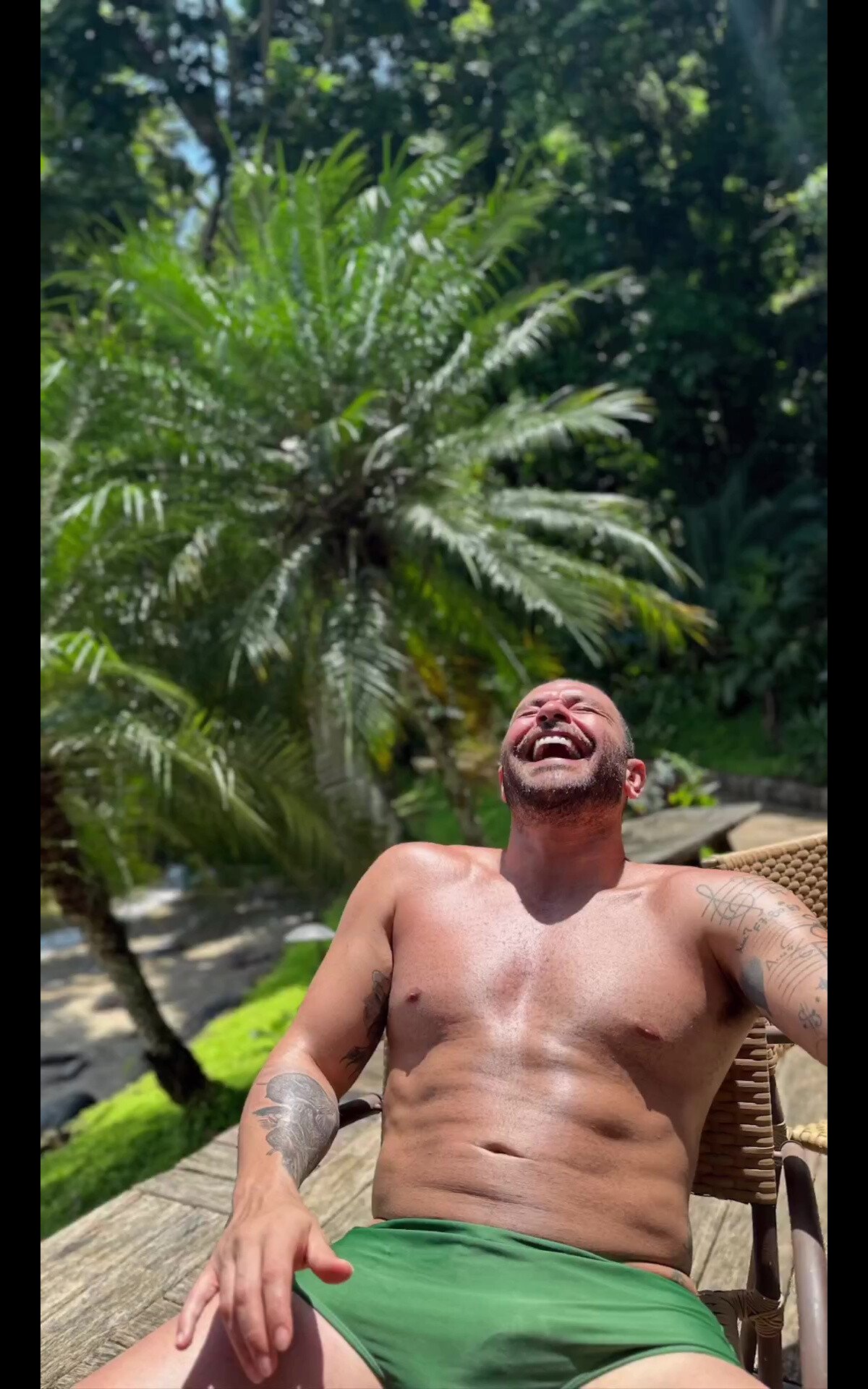 Foto: Diogo Nogueira aparece de sunga em imagens publicadas por Paolla ...