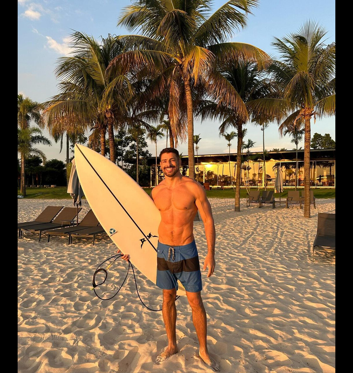 Foto: Cauã Reymond segue uma rotina intensa de exercícios e dieta ...