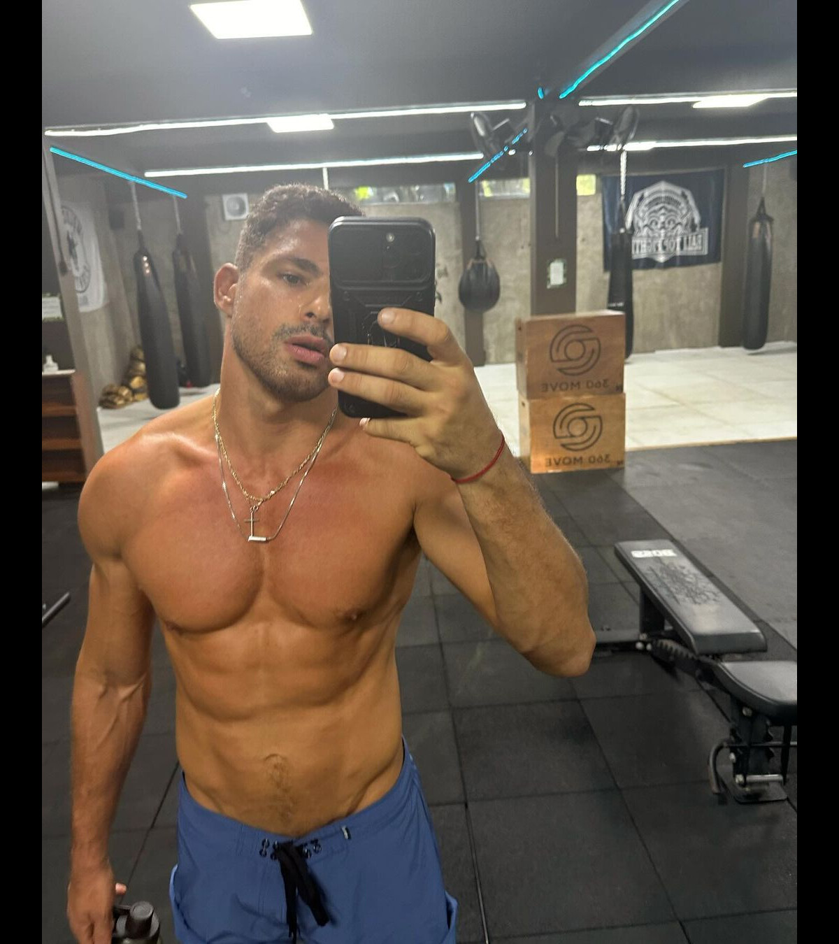Foto: Cauã Reymond revelou, nas redes sociais, o que come para manter o ...