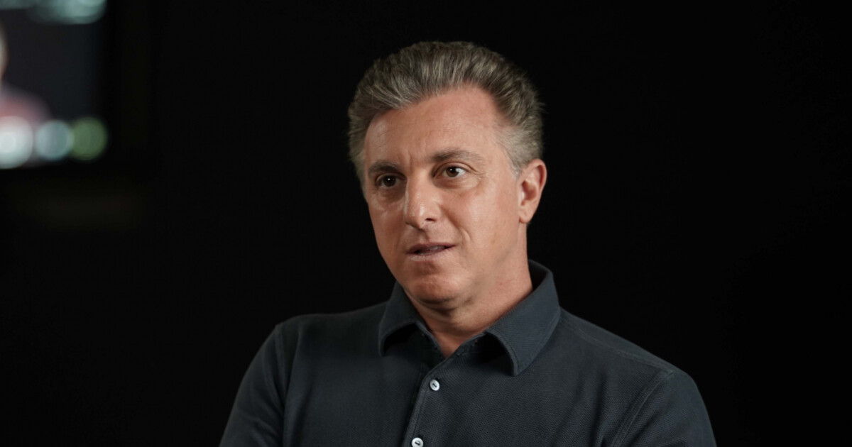 Luciano Huck candidato a presidente em 2026? Esse detalhe ligando a ...