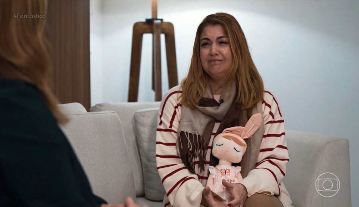 Foto: A mãe de Liz, Adriana Ibba, também chorou ao falar da filha ...