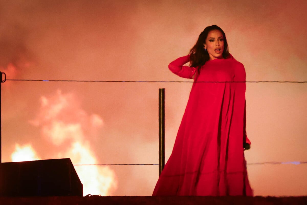 Foto: Presença de Anitta no show do The Weeknd levou internautas ao ...