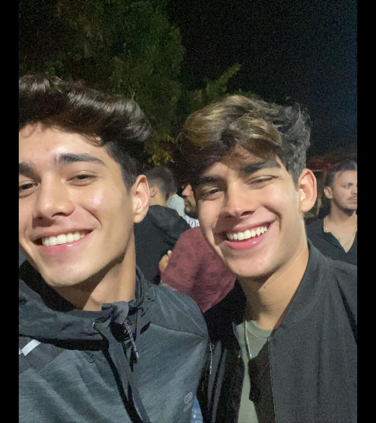 Foto: Helton Oliveira e Vitor Barreto estavam juntos há três anos sob ...