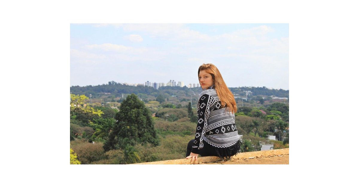 Giulia Gayoso, de 18 anos, vai estrear na TV em 'Malhação - Pro Dia ...