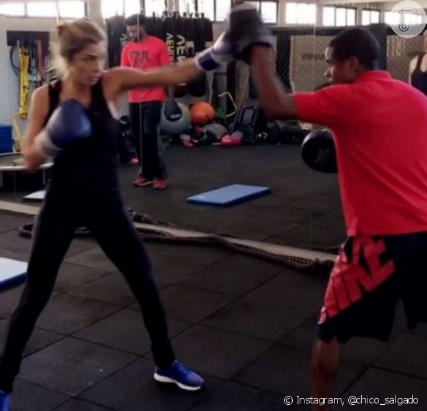 Grazi Massafera e Anna Lima praticam luta funcional: 'Dupla dinâmica'. Vídeo! - Purepeople