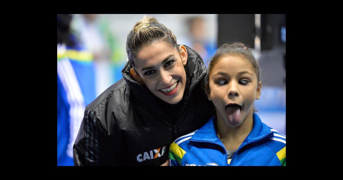 Em sua página do Facebook, Flávia Saraiva compartilha fotos divertidas ...