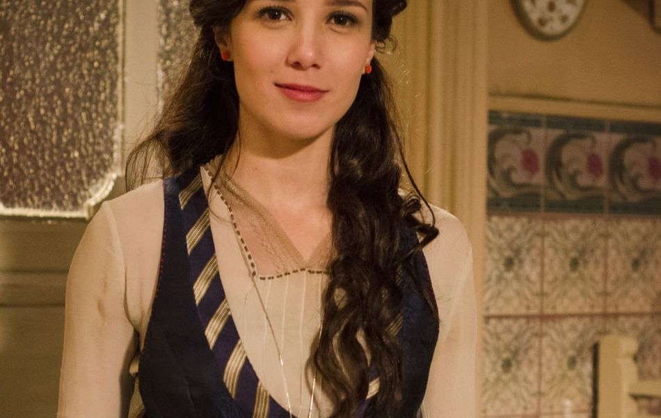 'Lado a Lado': Laura (Marjorie Estiano) descobre armação de Catarina ...