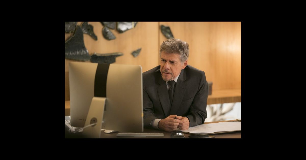 Tião (José Mayer) faz uma proposta de trabalho a Laura (Heloisa Jorge ... Tião (José Mayer) faz uma proposta de trabalho a Laura (Heloisa Jorge ...