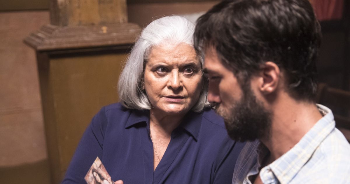 Rael (Rafael Queiroz) aceita pedido da avó e promete matar Maria da Paz ...