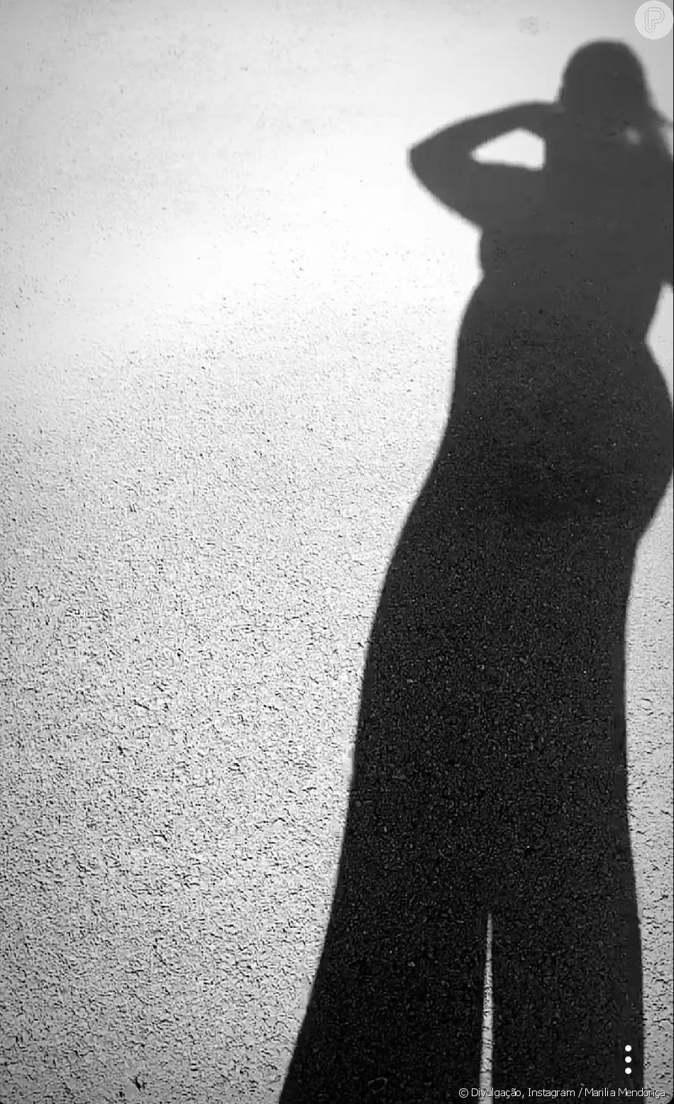 Marilia Mendonça exibe novas curvas da gravidez em foto da sombra ... Marilia Mendonça exibe novas curvas da gravidez em foto da sombra ...