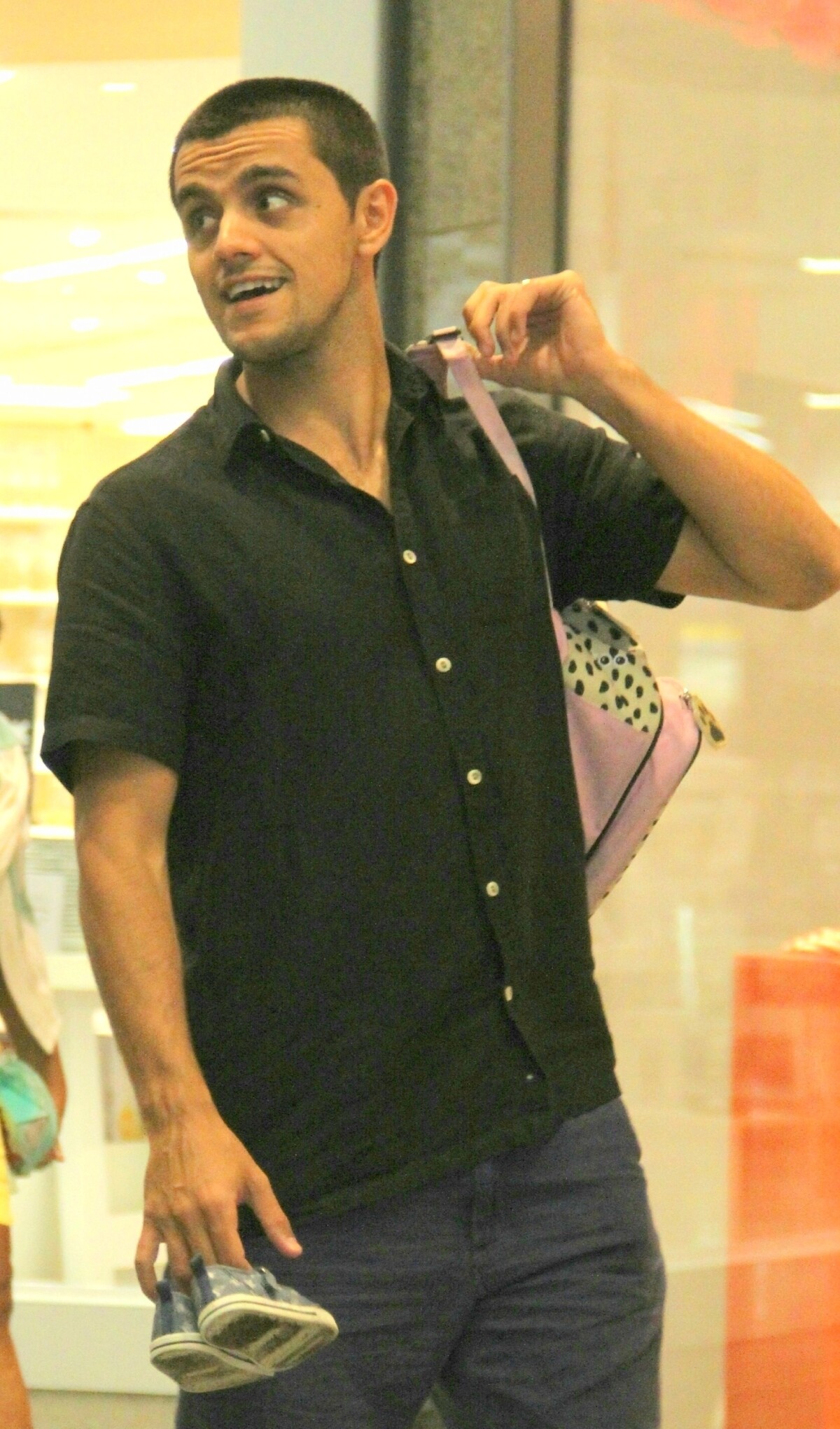 Foto: Felipe Simas vai atuar na novela das sete 'Salve-se Quem Puder ...