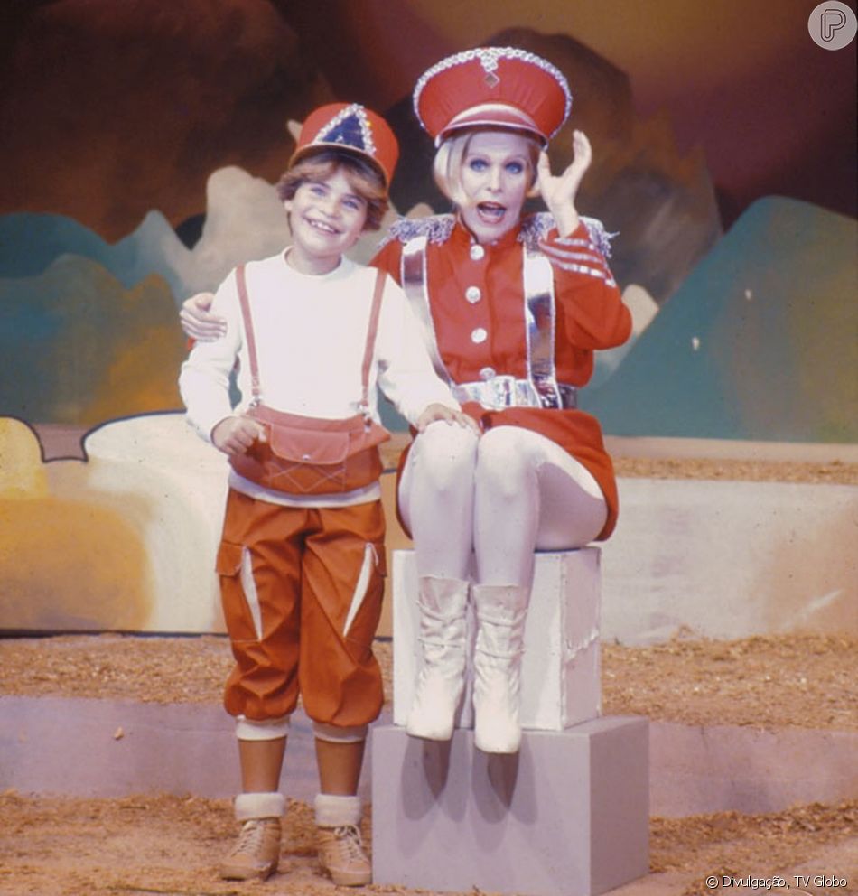 Vanusa e a filha Aretha Marcos em especial da TV Globo na década de ...