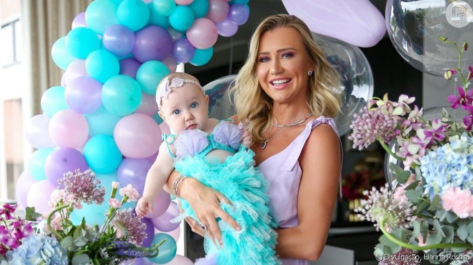 Filha de Justus e Ana Paula Siebert, Vicky 'vira' sereia e ganha ...