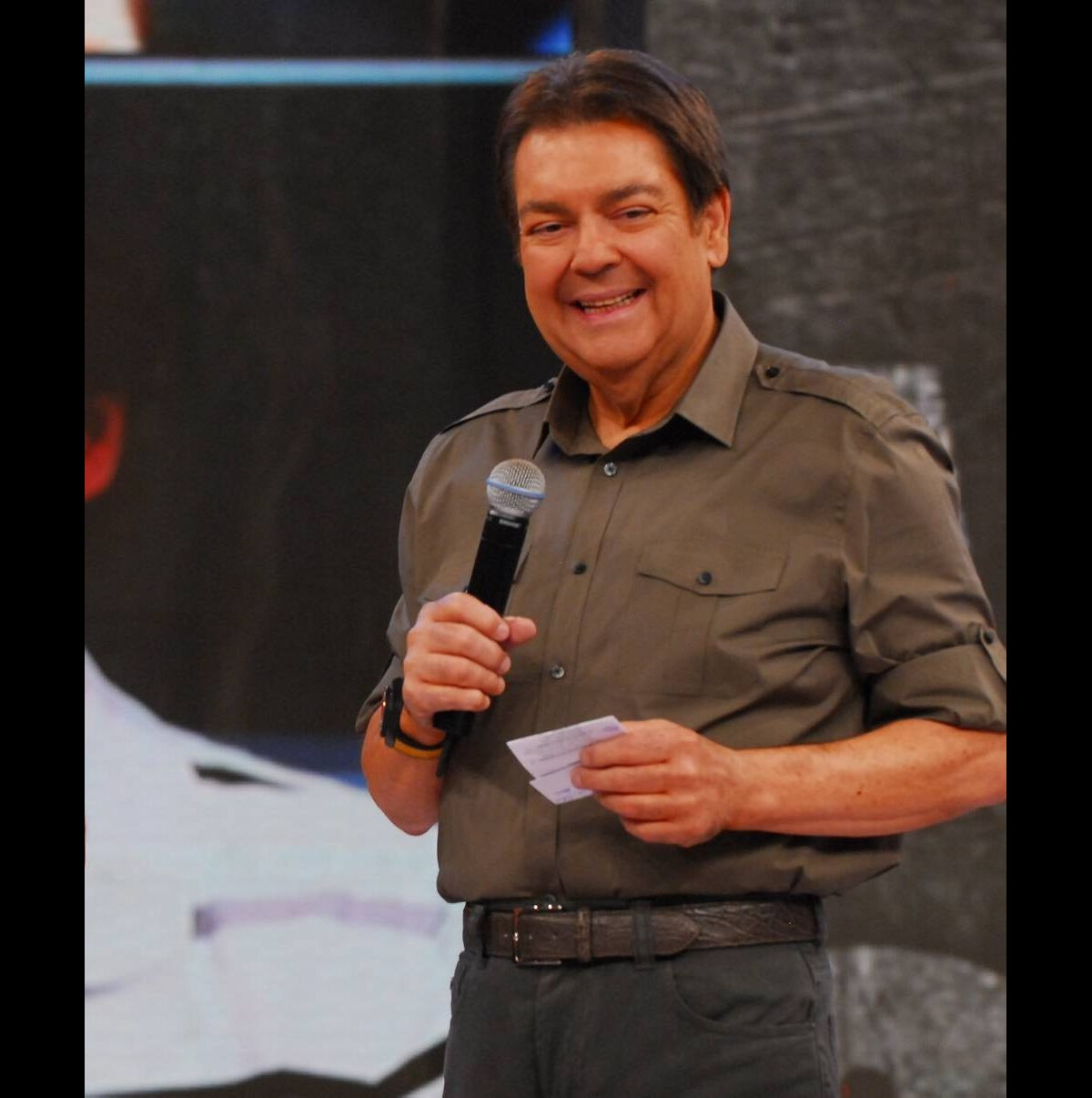 Foto: Internautas comentaram na web sobre a aparência de Faustão neste ...