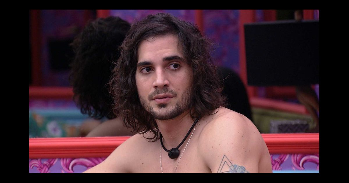 Bbb 21 Fiuk Recebe Beijo De Juliette Após Demonstrar Ciúme Com Luan