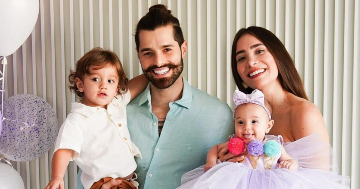 Alok reúne mulher, Romana Novais, e filhos em foto e se declara à ...