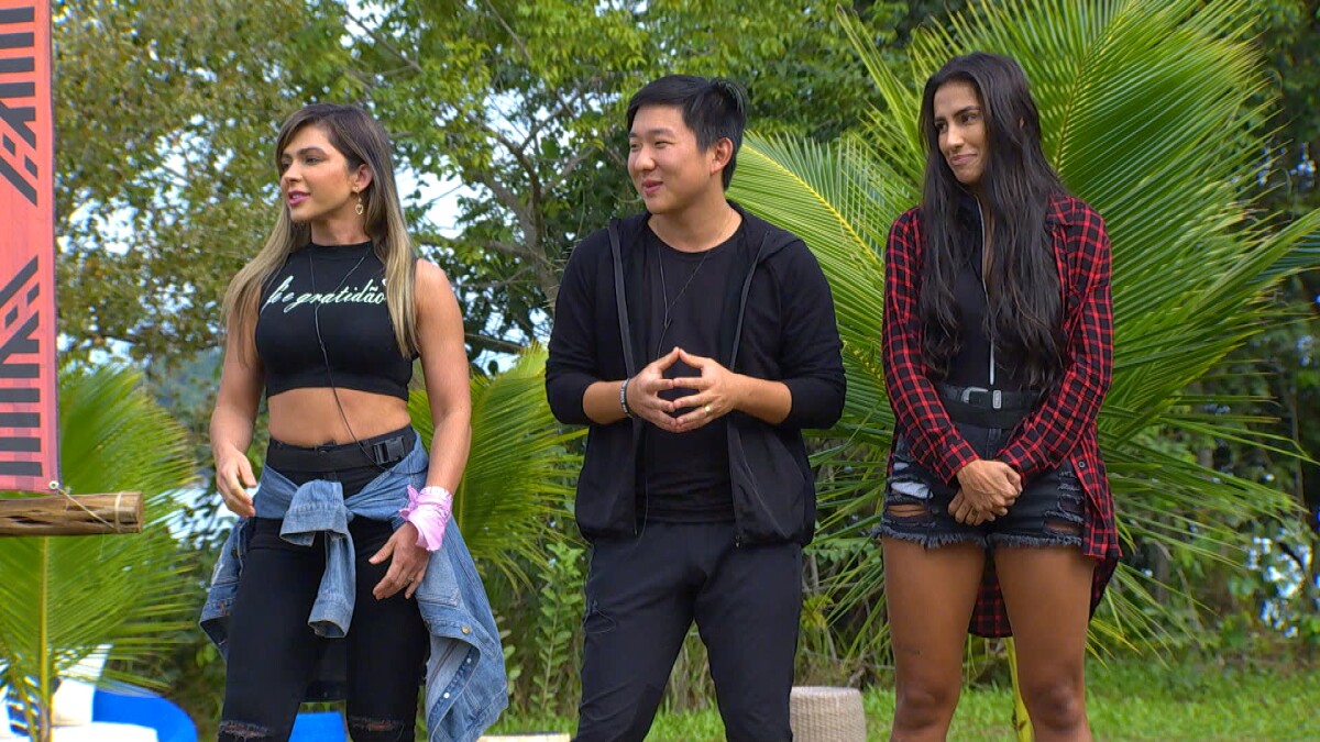 Foto: 'Ilha Record': Mirella não aguenta mais os comentários de Pyong e ...