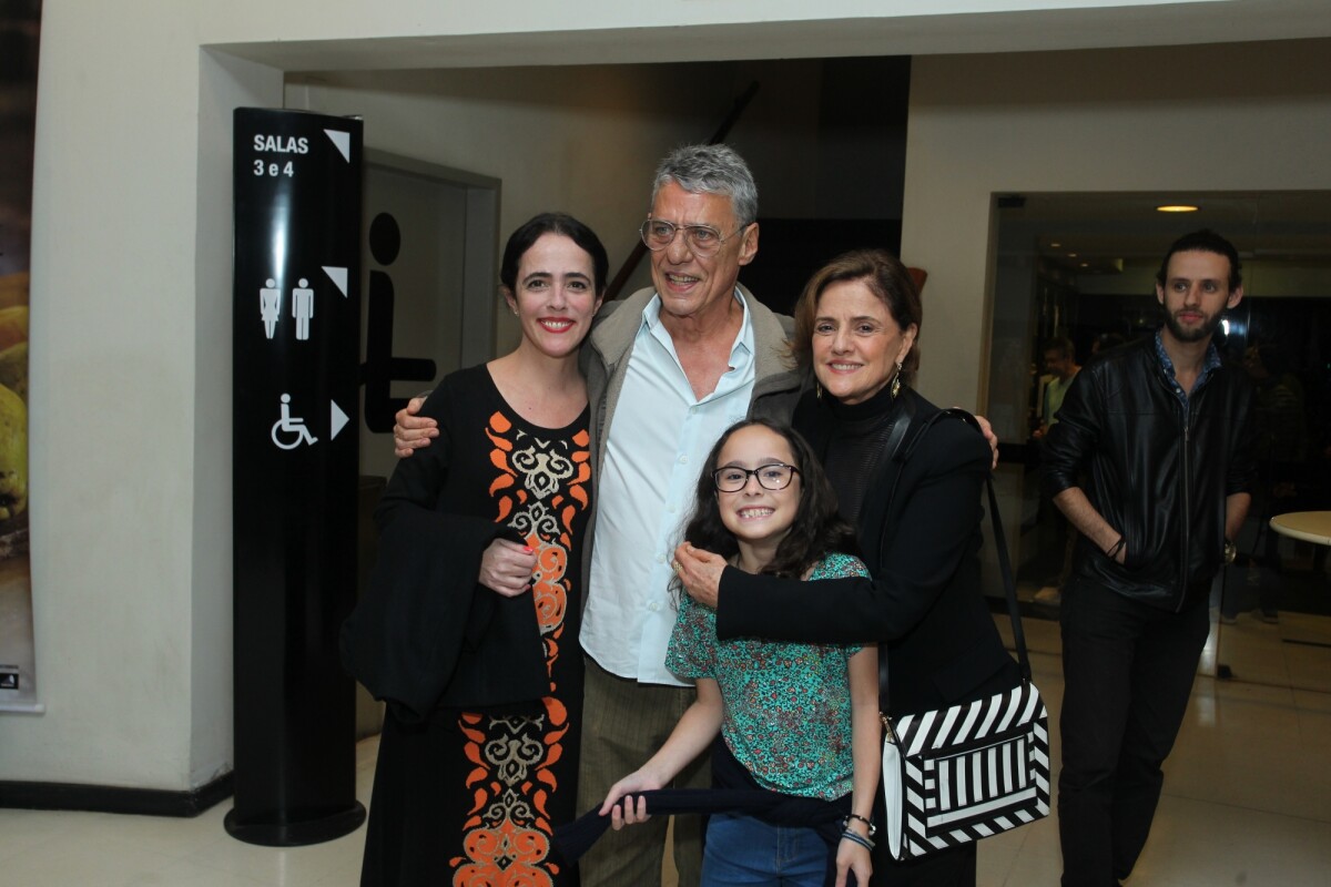 Foto: Chico Buarque já foi casado com Marieta Severo, com quem tem 3 filhas - Purepeople