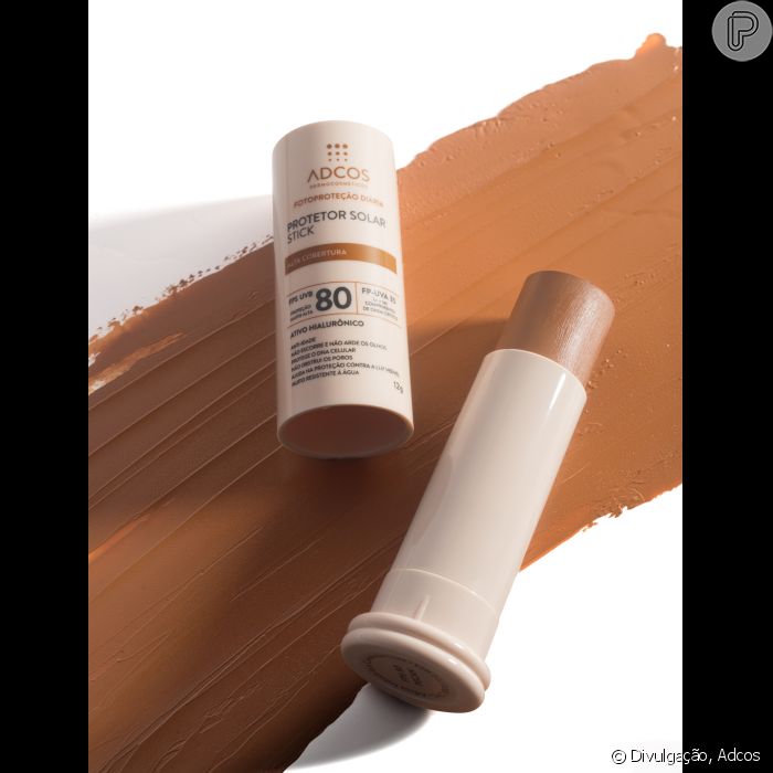 E tem mais! O protetor solar stick da Adcos com FPS80 ainda preenche ...